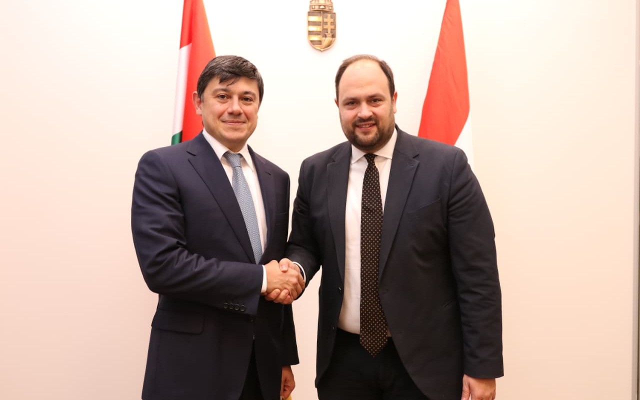 Fuad Muradov Lörinc Nacsa ilə müzakirələr apardı - FOTOLAR - Unikal.az